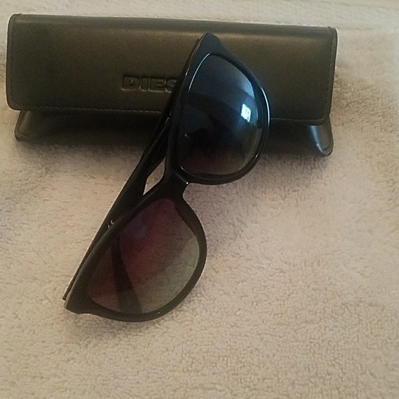 Diesel | Accessories | Diesel Black Cat Eye Sunglasses | Poshmark